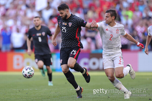 Euro 2020: Veteran fullbacks leading Spain to the semifinals