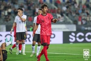 Sanfrecce's $1.2M Offer for Kim Ju-sung Under Threat from English ...